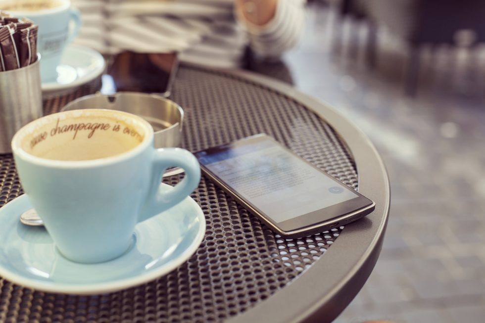 Lifeline Free Phone Program for Seniors | How It Works