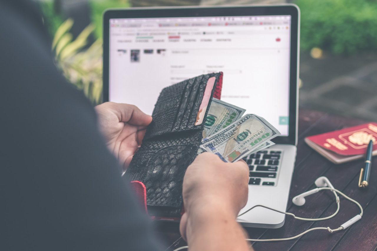 How to Make Money Instantly Online and Absolutely Free